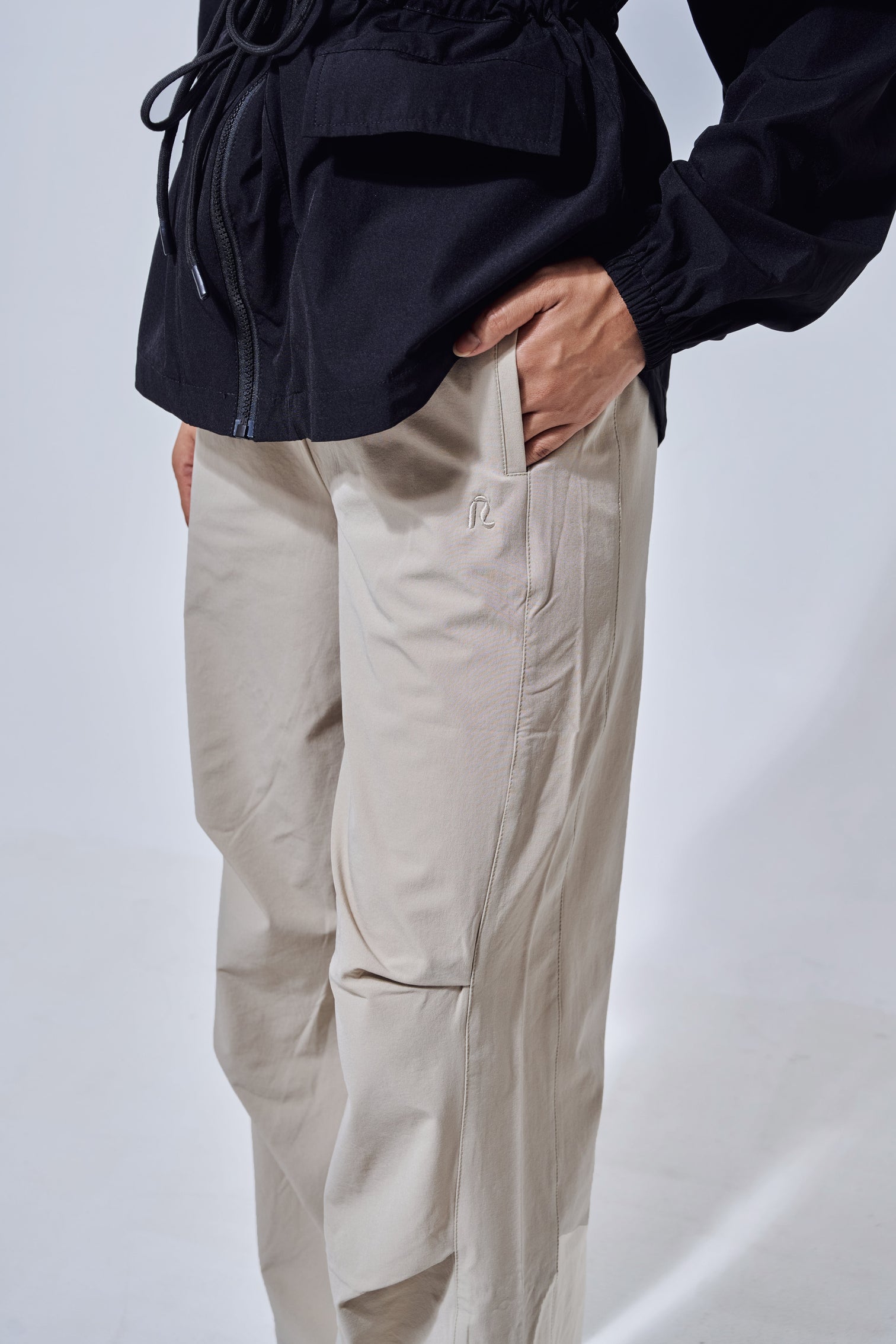 Ruby Pleated Track Pants in Khaki – NADA